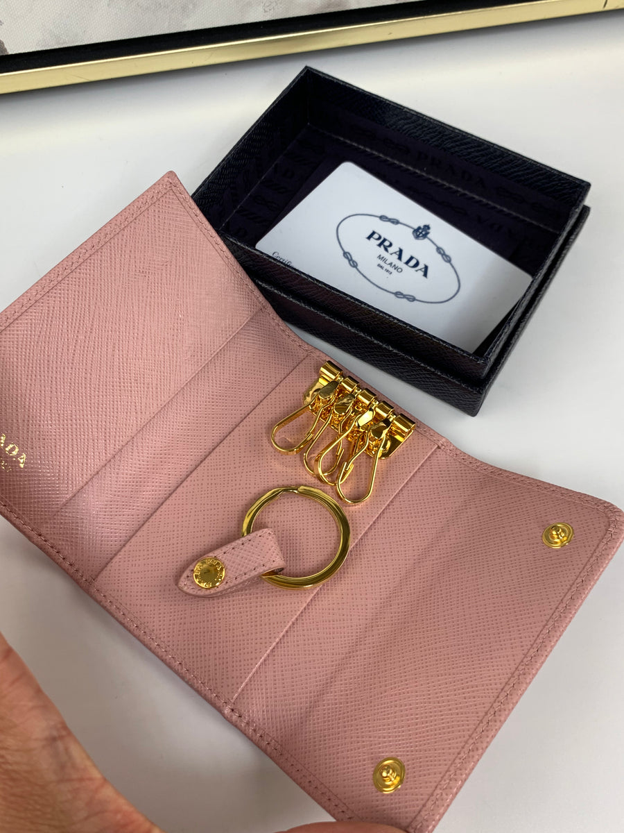 Prada Key Holder – yourvintagelvoe